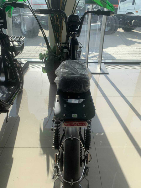 volto MOTOR  scuteer max speed 35km/h 60 km ni bosib ota oladi bitta
