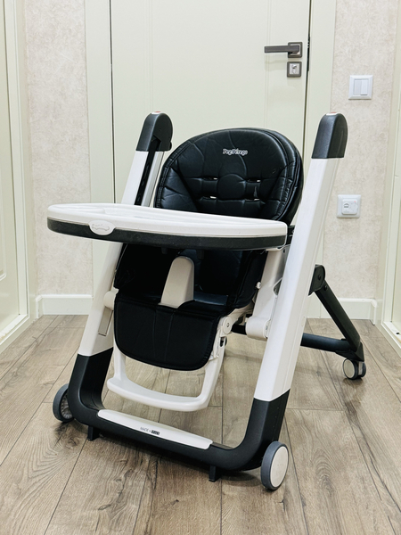 Продам стульчик Peg Perego Siesta (от 0 мес) с лежачим положением