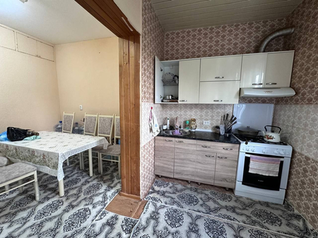 Продается 5/3/5 квартира Карасу-3