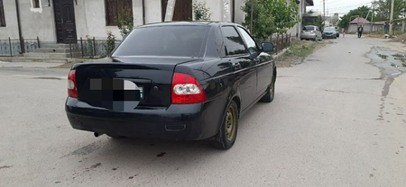 Лада приора сотилади срочно