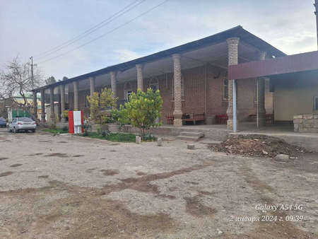 DOKA XLEB oshxona binosi