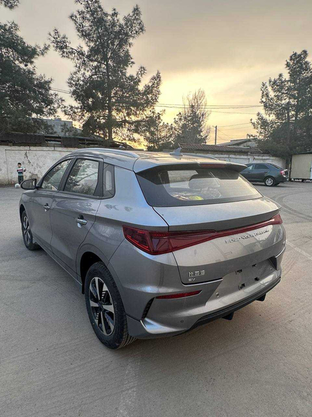 BYD E2  muddatli tolovga harid qiling