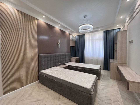 СРОЧНО! Продам 4х комнатную ЕВРО квартира в ЦЕНТРЕ, Ойбек