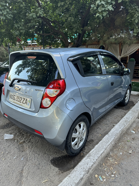 Продам chevrolet spark 2014 года