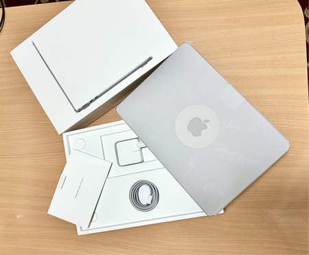 Yangi MacBook Air M2-8GB/256GB (Space gray) noutbuk