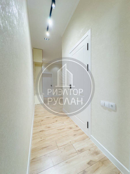 3/2/5 Буюк Ипак Йули 70m² Циолковский Кирпич Новостройка