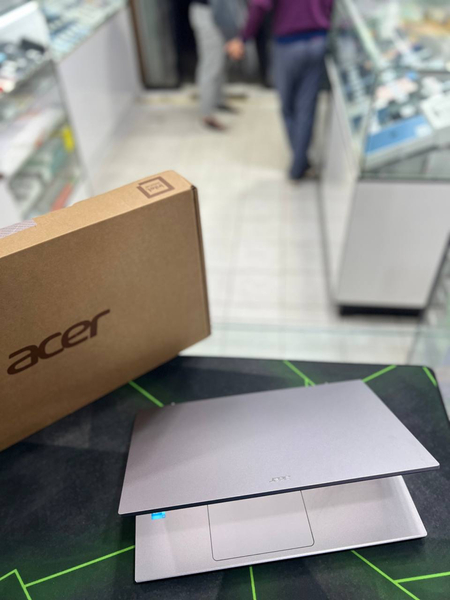 Acer core i3 12-avlod 10kun ishlagan srochni sotiladi