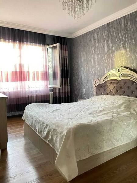 Улица Ахмад Дониша Двухкомнатная квартира 4/4 Юнусабад (J3400)