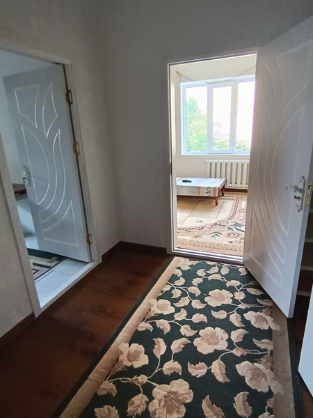 Чилонзар метро. Касбинони оркасида ц квартала ижарага оилага 2 хоналик