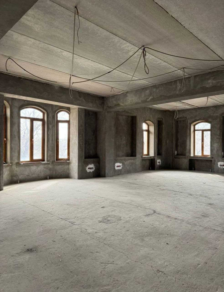 Продается Здания ЦУМ, парк 