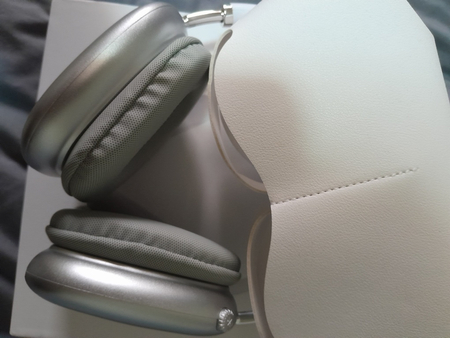 Assalom alekum naushnik sotiladi Airpods max premium + chexol apple 40