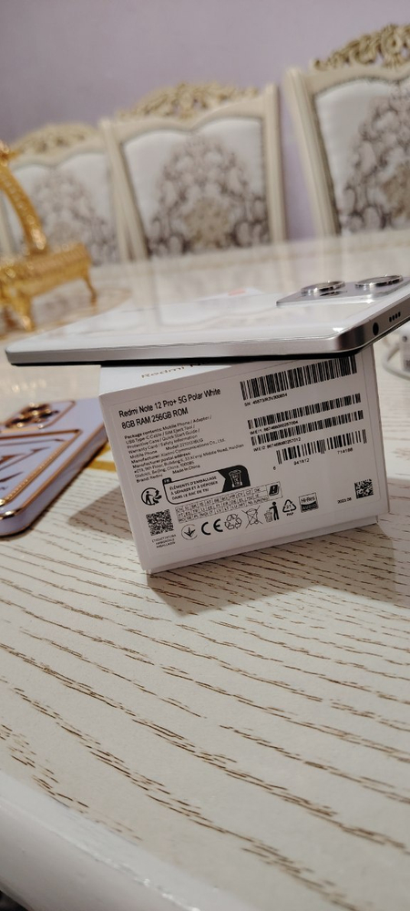 Yangi Redmi not 12 pro pyus 5G 8.256 obmen yoq