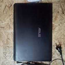 Asus Notebook sotiladi  500 gb xotira