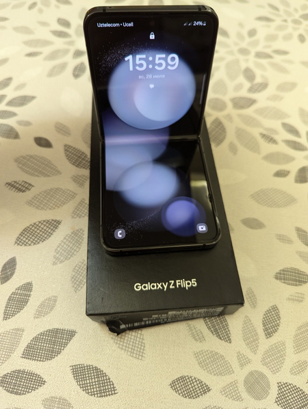 Samsung z flip 5