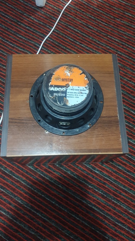 Продаётся колонку MYSTERY MJ830