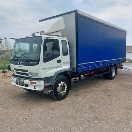 Isuzu sotiladi 10 lik