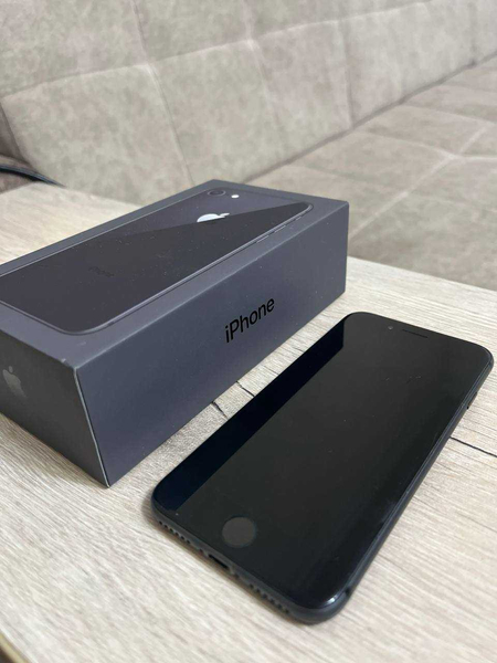 ПРОДАЁТСЯ!!! iphone 8/64gb