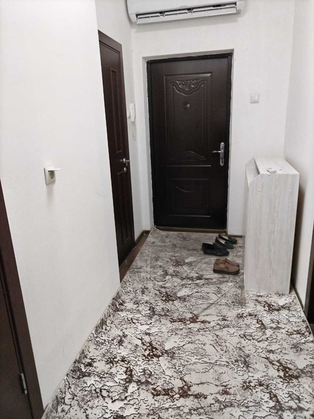 SERGELI yangi hayot 10-hudduda 2xonali uy sotiladi