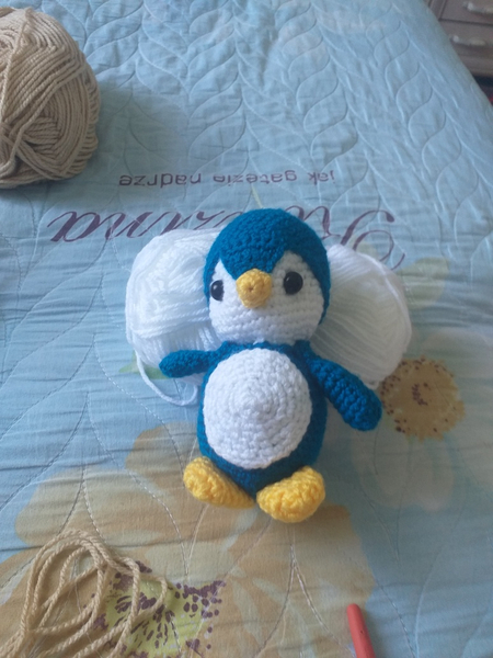 Yumshoq o'yinchoq pinguin