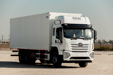 Фургон FAW JK6 (кузовининг узунлиги: 8.5 метр)