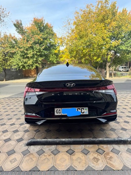 Hyundai Elantra 2022