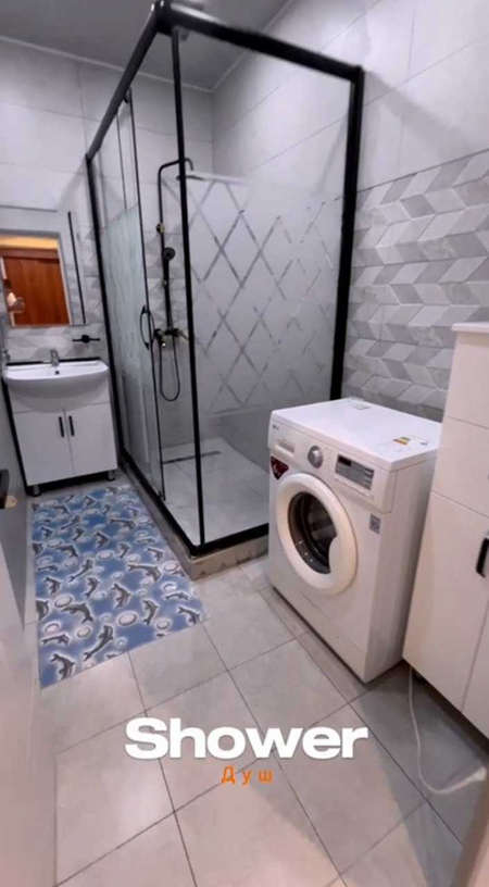 Срочно! ДружбаНародов 3 комнаты,4й этаж,9 этажный, с площадью  75м²