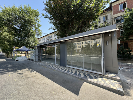 Magazin Arenda chorraha yo'l yuzida
