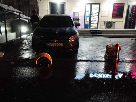 Парковочный барьер для автостоянок,