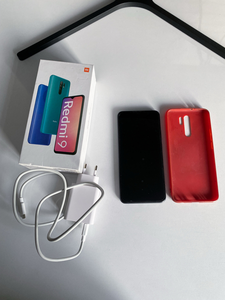 Продается Redmi 9 4/64 в отличном состоянии