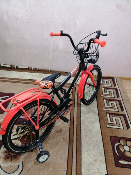 Qizlar velasapeti