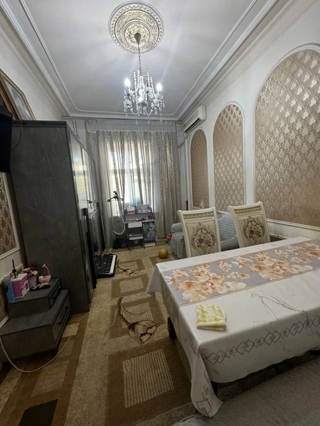 Срочно продаётся 2 комната на 2 этаже бульвар ор иняз
