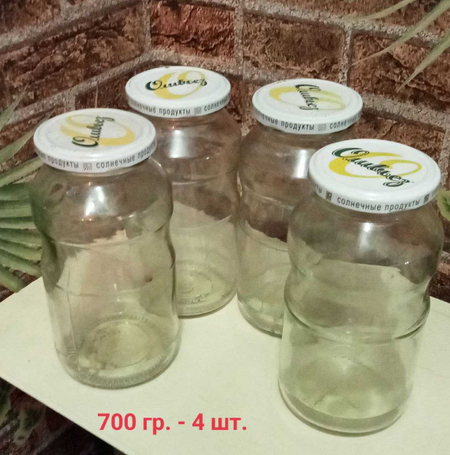 Продам . Банки  разные. От 250 гр до 1 литра. Чистые. Из Дома.  51 шт.