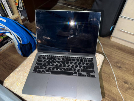 Mac book m1 air 16 gb памяти 1000 gb места на диске
