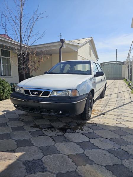 Нексия 1 1.5 donc сотилади 2 таси 8000 $