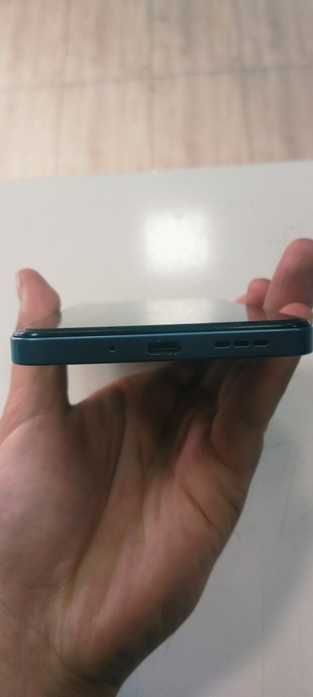 Redmi 13 C srochna sotiladi