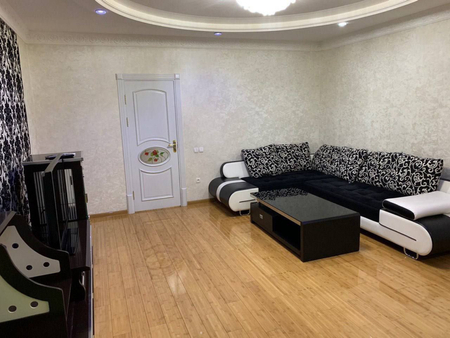 Продаётся Срочно Ойбек метро Ор-р Точка Вукус 3/комнатная 72кв