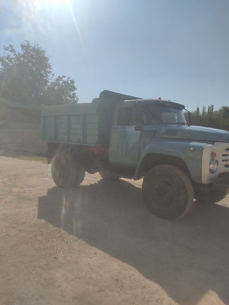 ЗИЛ сотилади 130