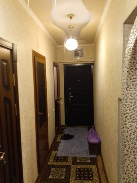 Продам 2 1 4 фархадский 12кв   .2 города, падвал 2.50