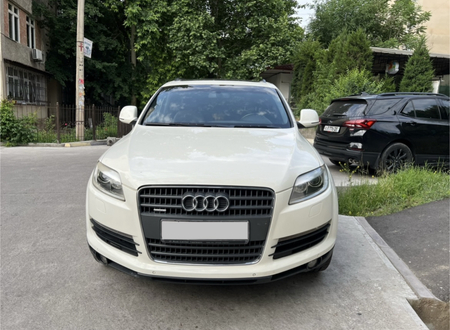 Продается audi Q7 2008 года