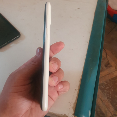 Samsung galaxy A11 holati ideal
