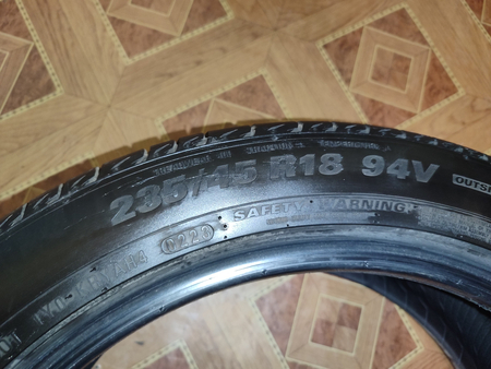 Kumho ECSTA 235/45/18