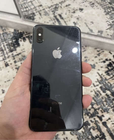 Iphone xs max 64 pamiyt 240$