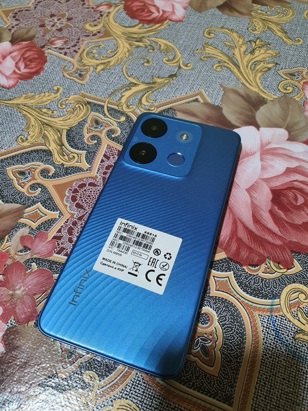 Infinix X6515.  6/64 gb