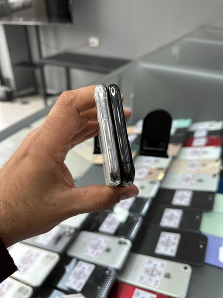 Продам iPhone 11 Pro 256 GB  в отличном состоянии
