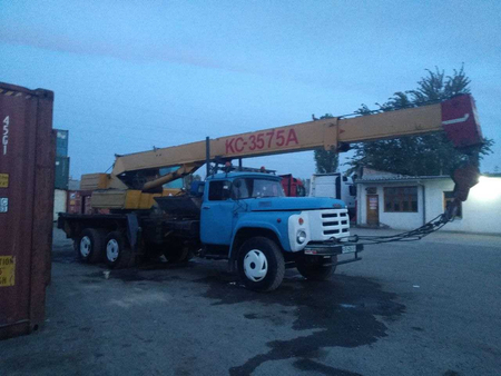 Kran sotiladi 14 tonna holati zor