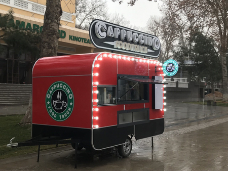 Food truck, ko'chma ovqat rastasi