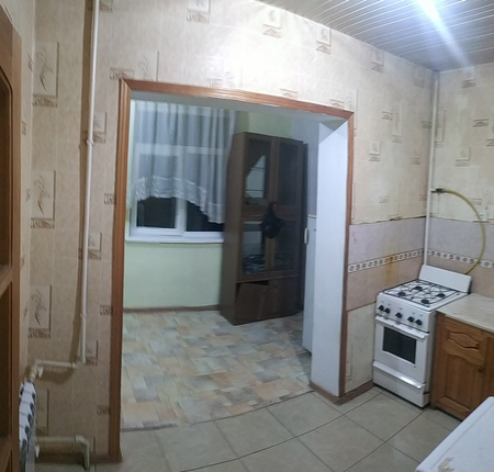2х комнатная квартира на карасув 3. на 2 этоже.очен удобное расположен