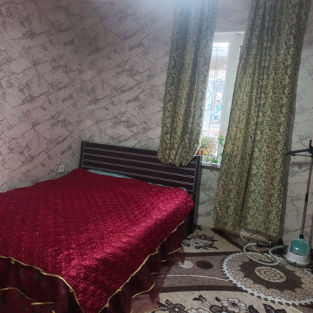 Сдаётся девочкам комната
