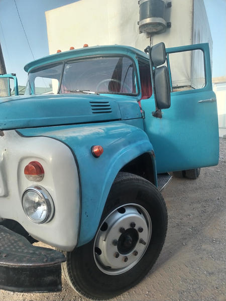 Zil 130 matan 8ta mator ural yangi qilingan karobka yangi xitoy balon