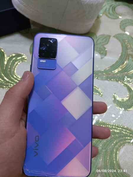 Vivo V21e | EURO 2020 Collab Limited edition